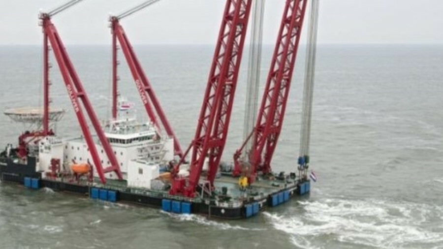 Riviera - News Content Hub - Royal IHC delivers self-propelled crane ...