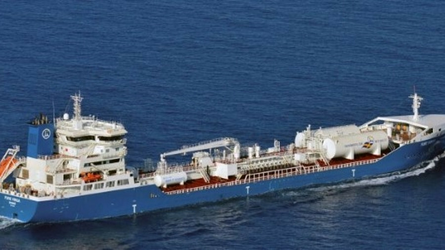 Riviera - News Content Hub - Dual-fuel tanker refuelled with bio gas
