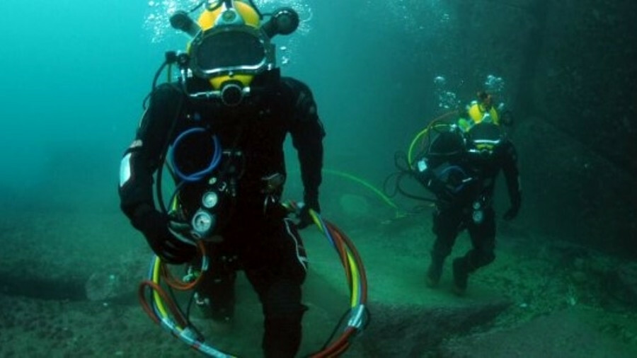 Riviera - News Content Hub - Hydra converts IMR vessel to enter ...