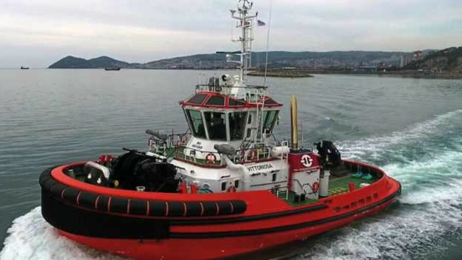 Riviera - News Content Hub - Powerful LNG terminal tug delivered in ...