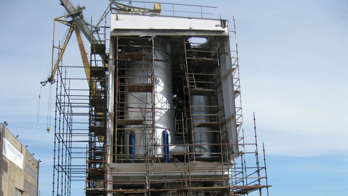 Riviera - News Content Hub - Scrubber retrofits creating volatility in ...