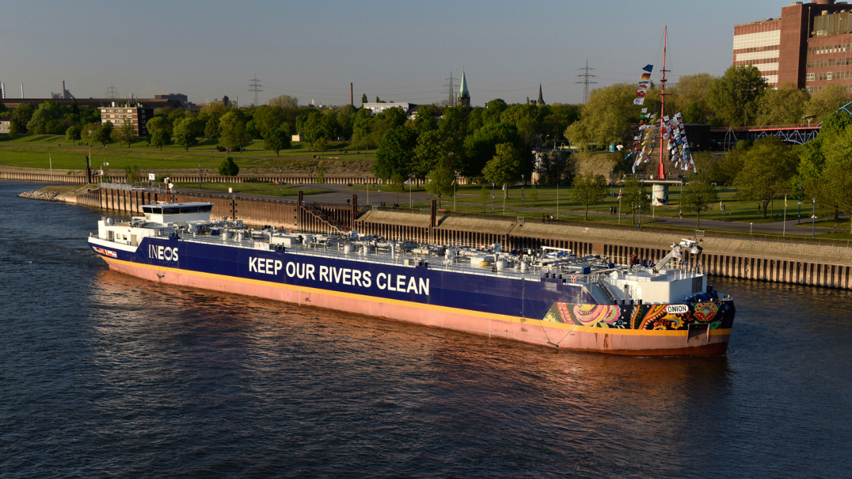 Riviera - News Content Hub - ‘Super-sized’ newbuild gas barges largest ...