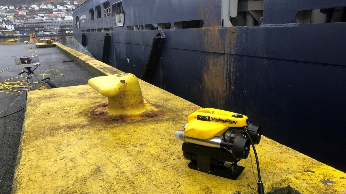 Riviera - News Content Hub - DNV GL completes remote in-water ship ...