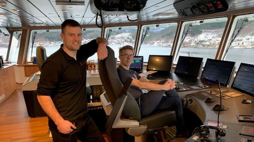 Riviera - News Content Hub - First vessel with Raven integrated bridge ...