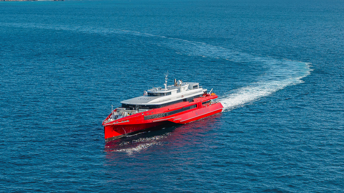 Riviera - News Content Hub - Austal-built trimaran features Rolls-Royce ...