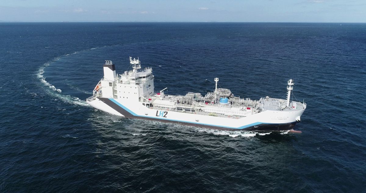 Riviera - News Content Hub - ClassNK adds first liquefied hydrogen ...