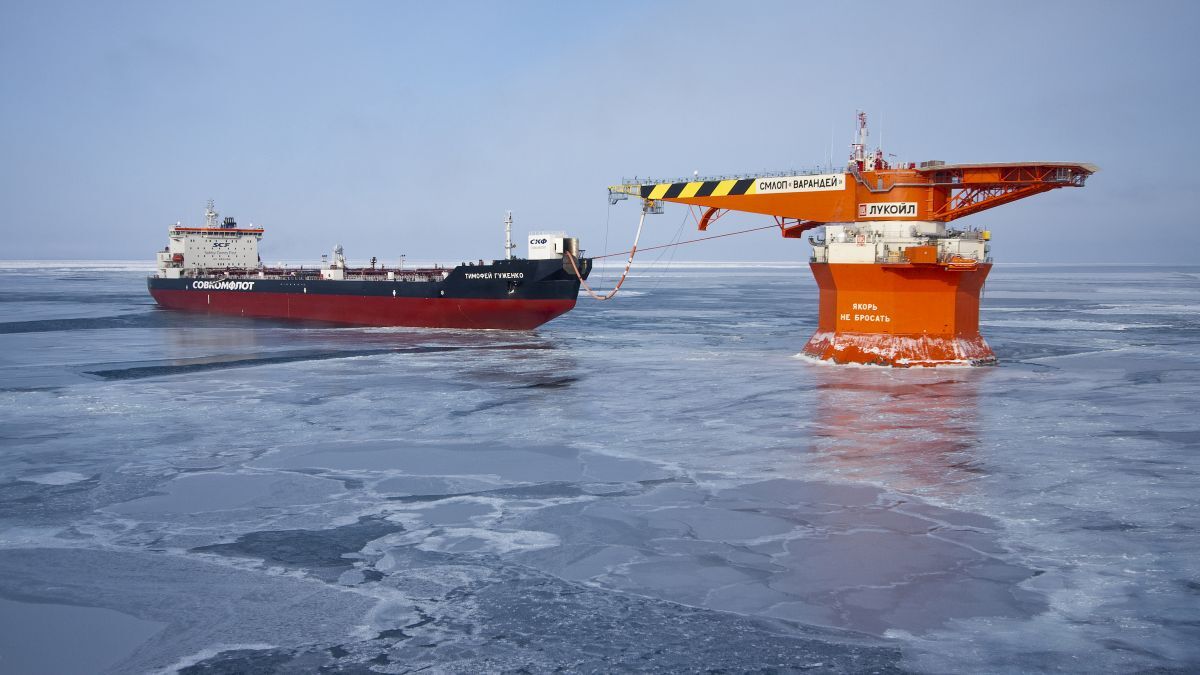 Riviera - News Content Hub - Landmark crude oil loading from the Arctic ...