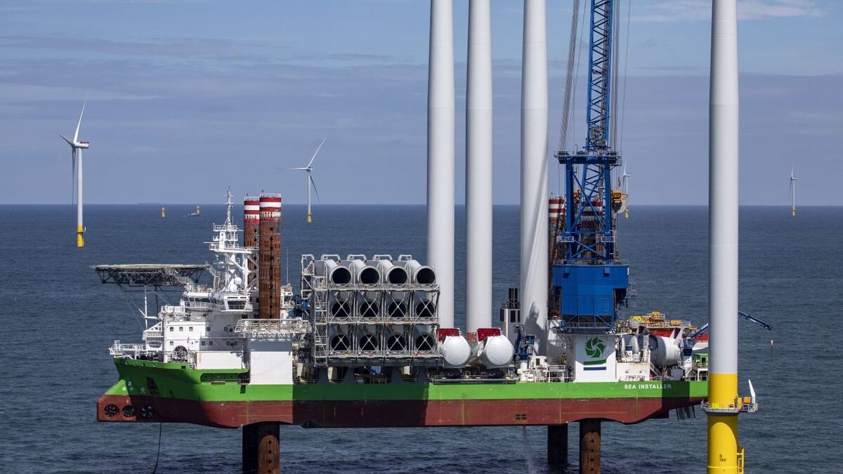 Riviera - News Content Hub - DEME to upgrade crane on Sea Installer