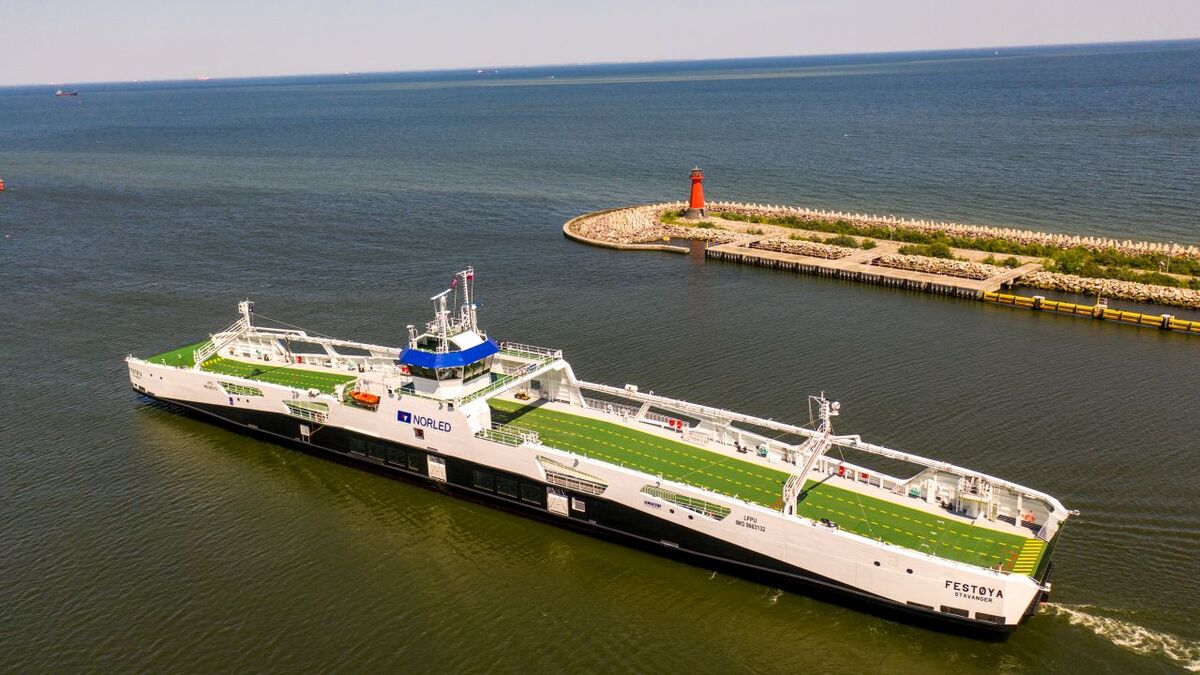 Riviera - News Content Hub - Norled’s battery-hybrid ferry scoops ...