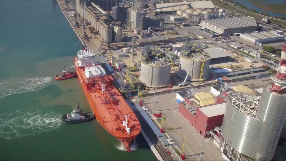Riviera - News Content Hub - Italy’s first mainland ssLNG bunkering ...