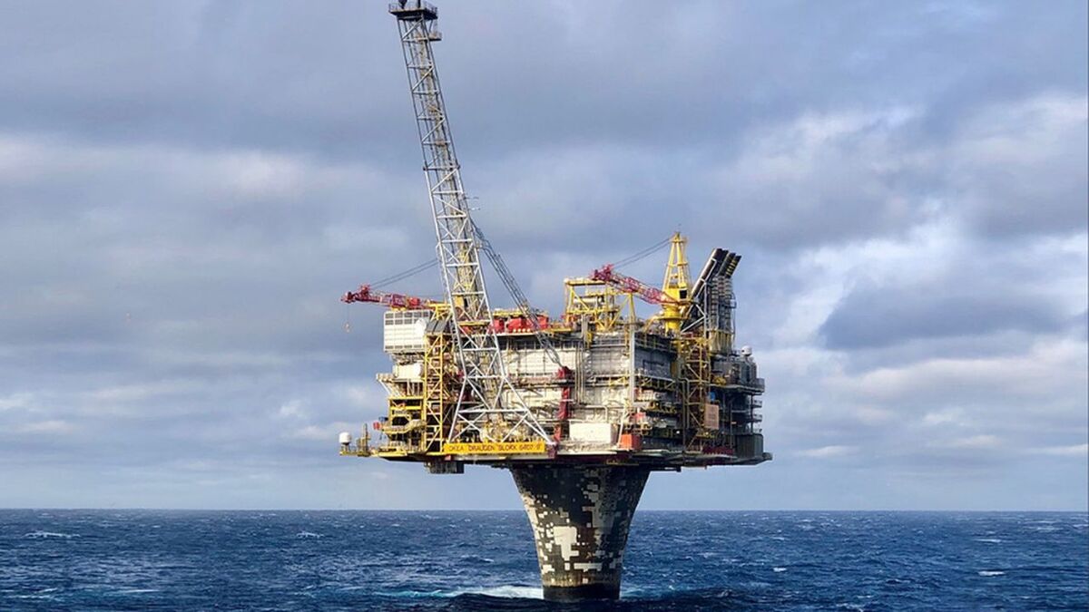 Riviera - News Content Hub - Draugen oil platform evaluated as first ...