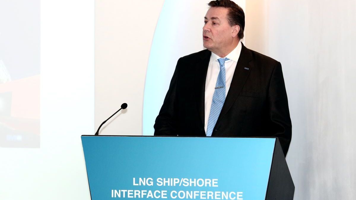 Riviera - News Content Hub - SIGTTO: remarkable LNG fleet and terminal ...