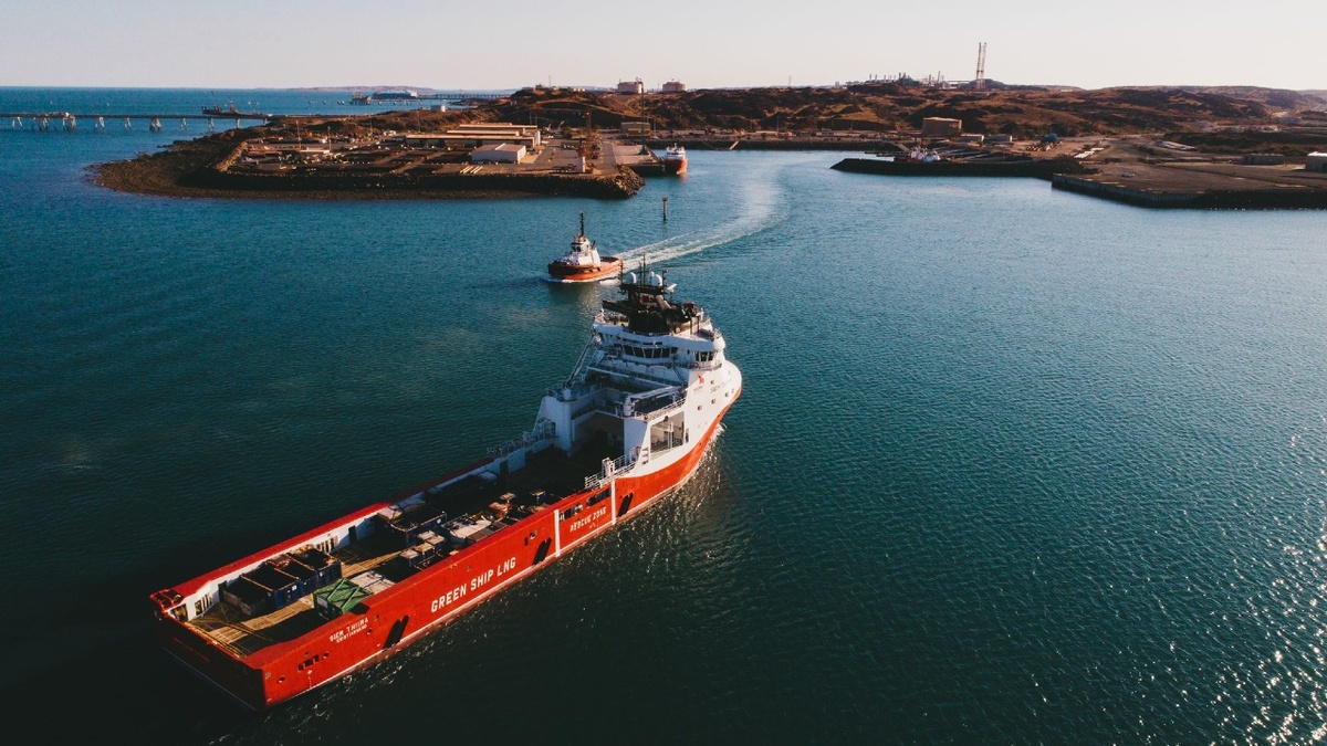 Riviera - News Content Hub - Solstad PSV to support large P&A, gas ...
