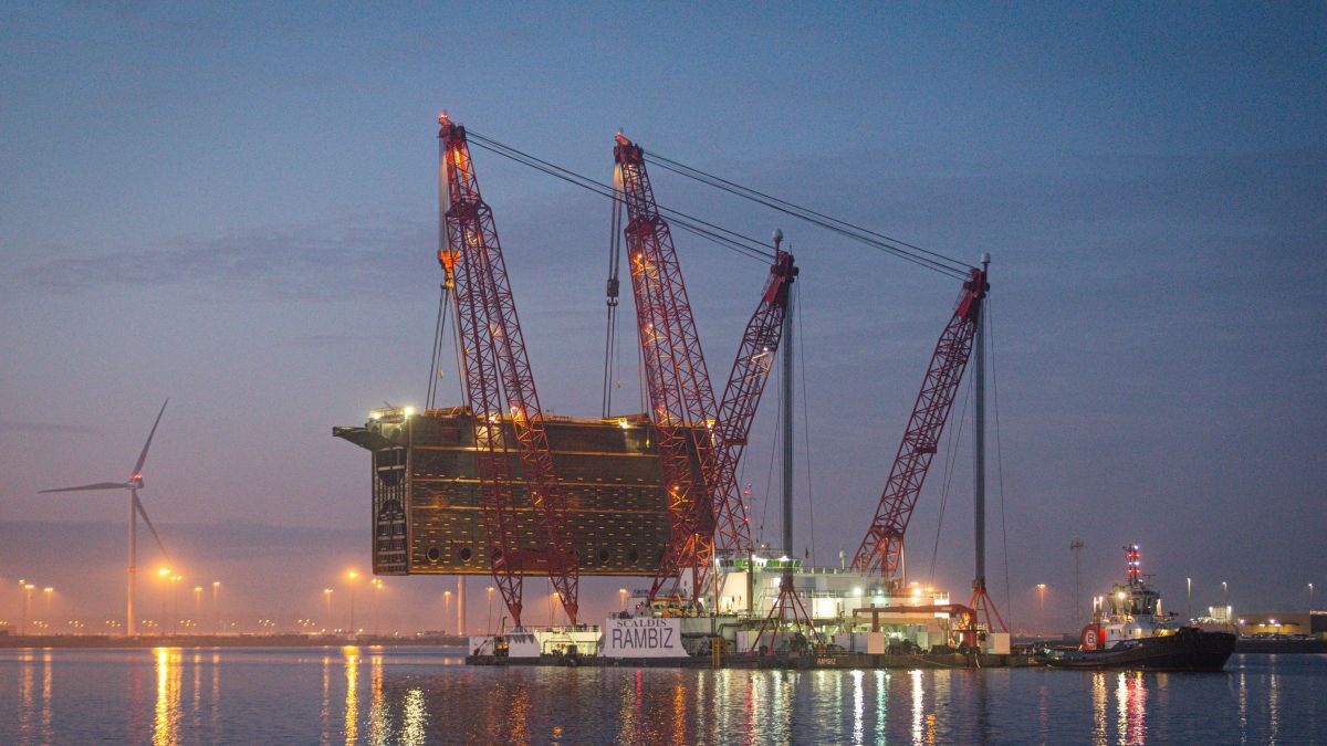 Riviera - News Content Hub - Boluda completes specialist towage in ...