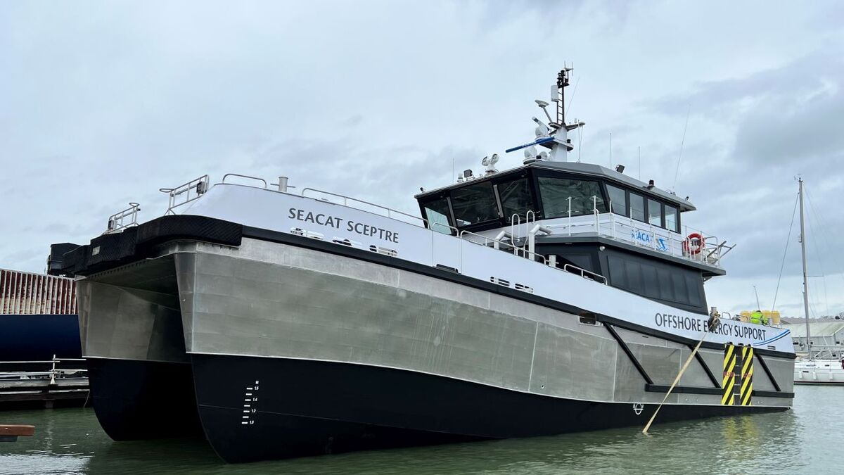 Riviera - News Content Hub - First FOSS crew transfer vessel Seacat ...