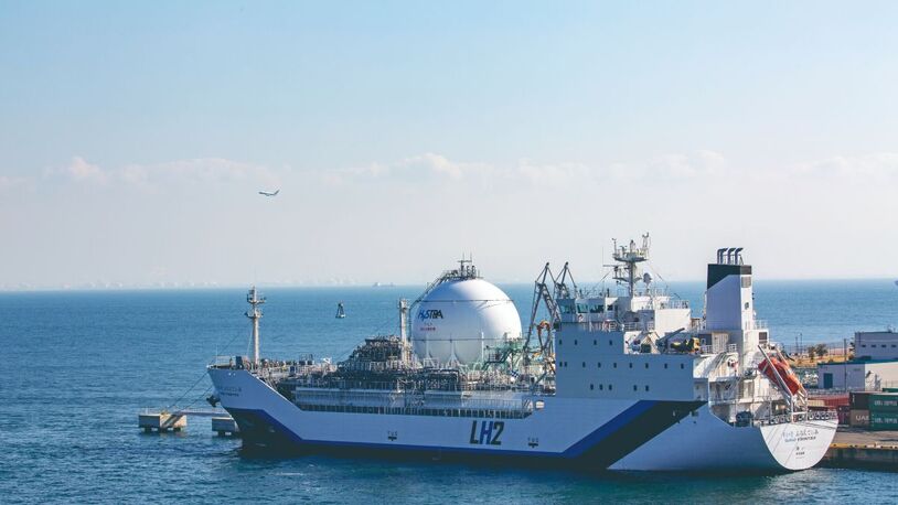 Riviera - News Content Hub - Shell contracts for hydrogen gas carrier ...