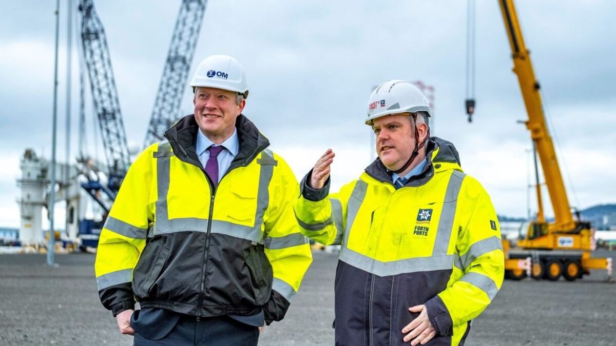 Riviera - News Content Hub - Forth Ports beefs up offshore wind ...