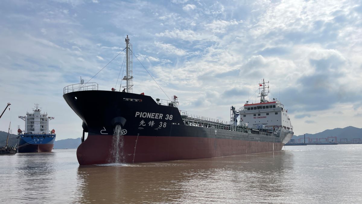 Riviera - News Content Hub - ABS-classed deepsea bunker tanker ...