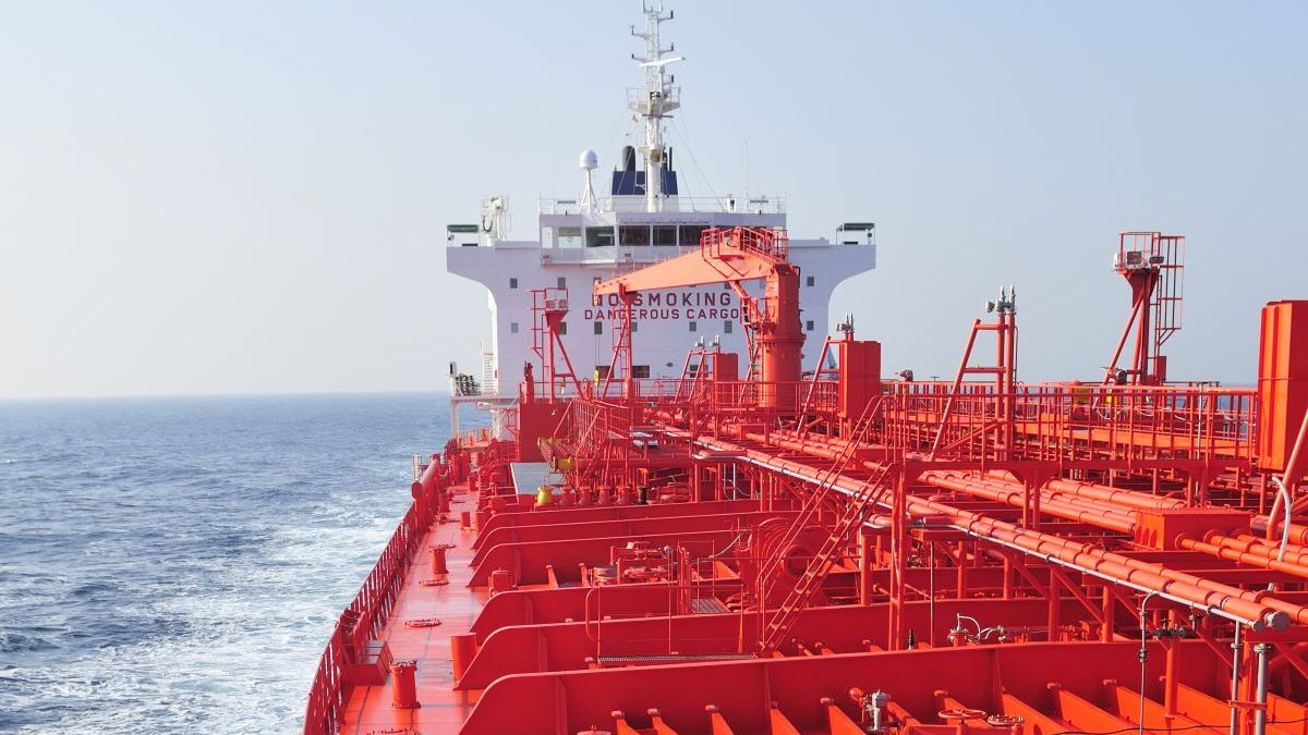 Riviera - News Content Hub - New tank coating has higher resistance to ...