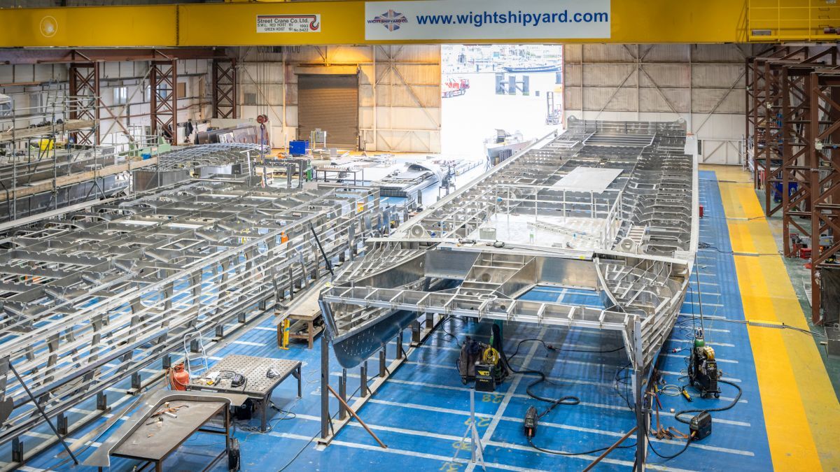 Riviera - News Content Hub - New Uber Boat by Thames Clippers’ ferries ...