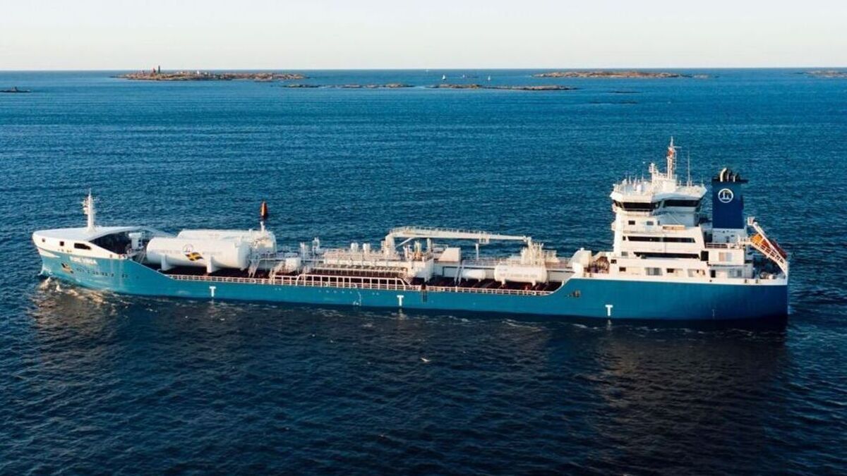 Riviera - News Content Hub - Furetank orders 11th Vinga-series dual ...