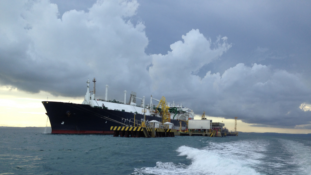 Riviera - Opinion - LNG today: meeting changing infrastructure requirements