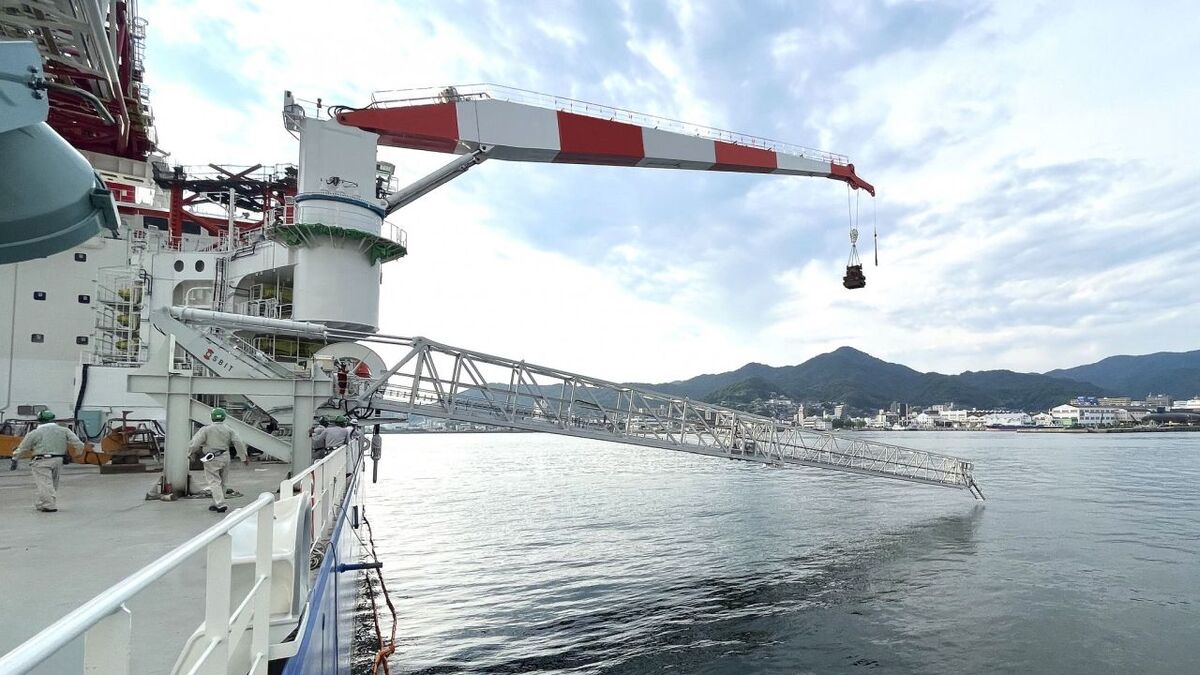 Riviera - News Content Hub - Osbit delivers bespoke gangway for ... Riviera - News Content Hub - Osbit delivers bespoke gangway for ...