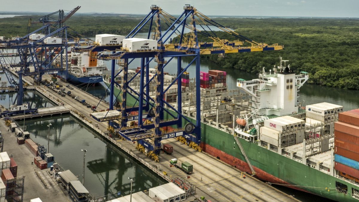 Riviera - News Content Hub - SAAM, Hapag-Lloyd complete US$995M ports sale