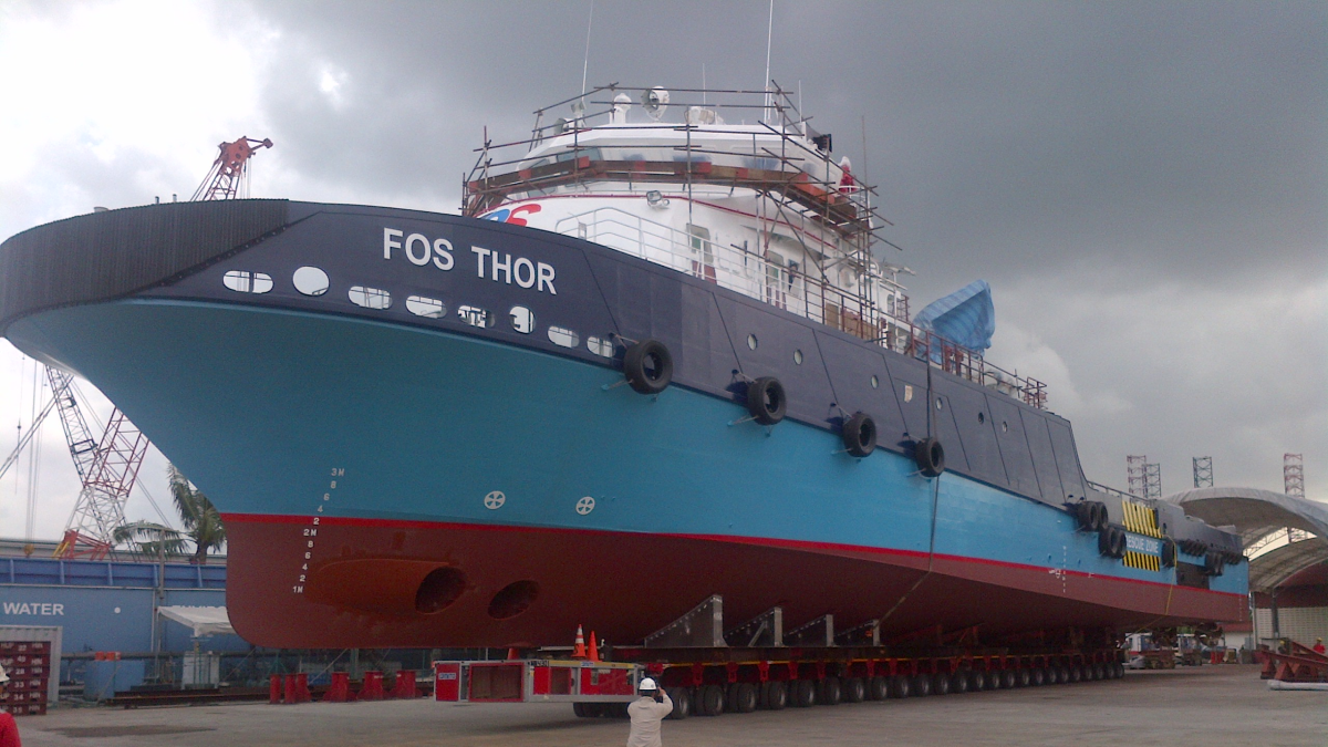 Riviera - News Content Hub - FOS set to retrofit fast crew transfer ...