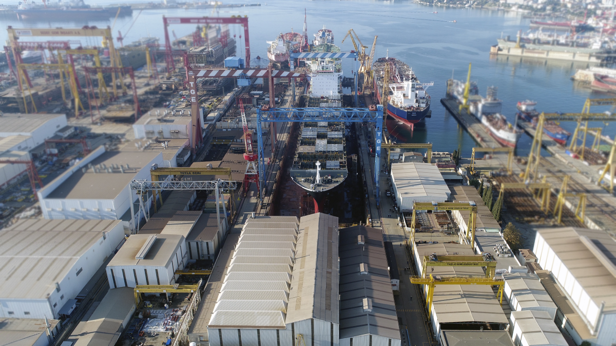 Riviera - News Content Hub - Turkish yard offers practical ways to ...