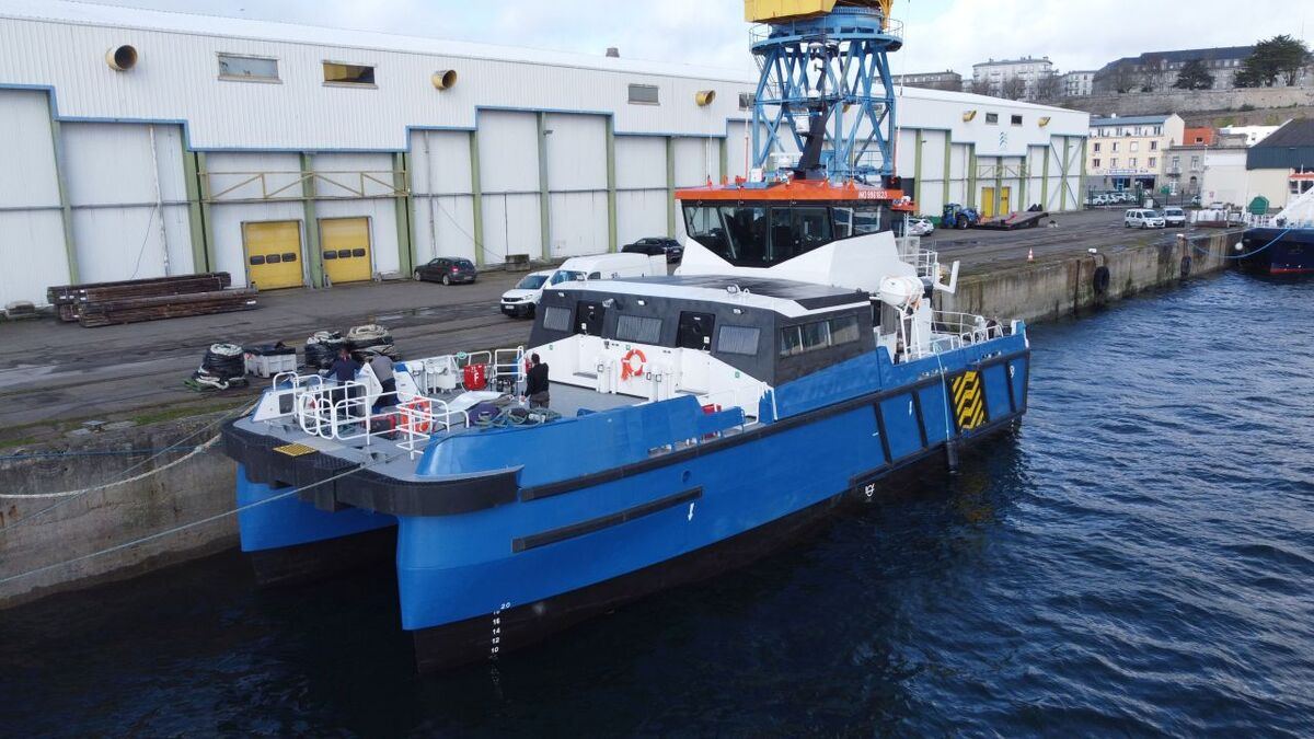 Riviera - News Content Hub - Hybrid-ready crew transfer vessel ...