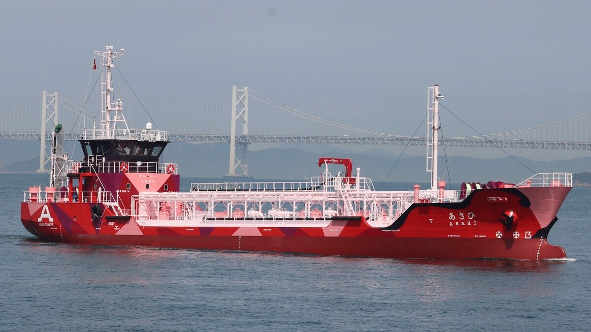 Riviera - News Content Hub - Battery-powered tanker offers zero ...