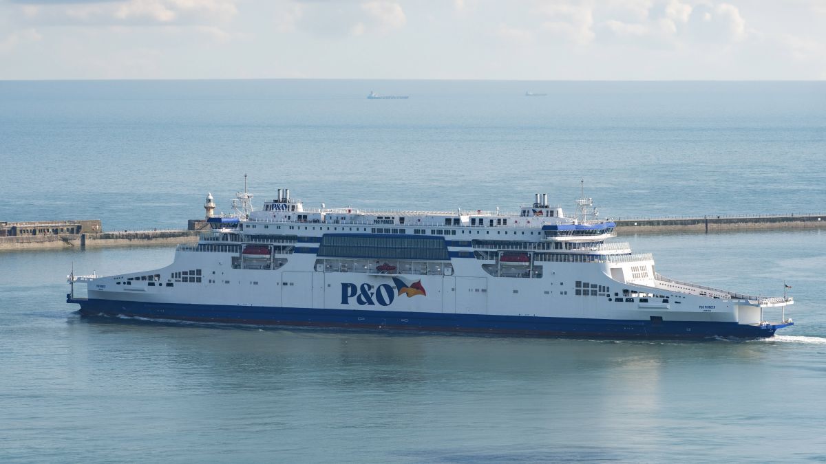 Riviera - News Content Hub - P&O Ferries launches hybrid battery ...
