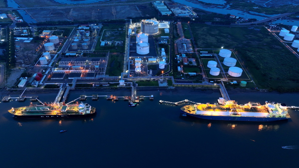 Riviera - News Content Hub - Vietnamese LNG terminals receive a boost ...
