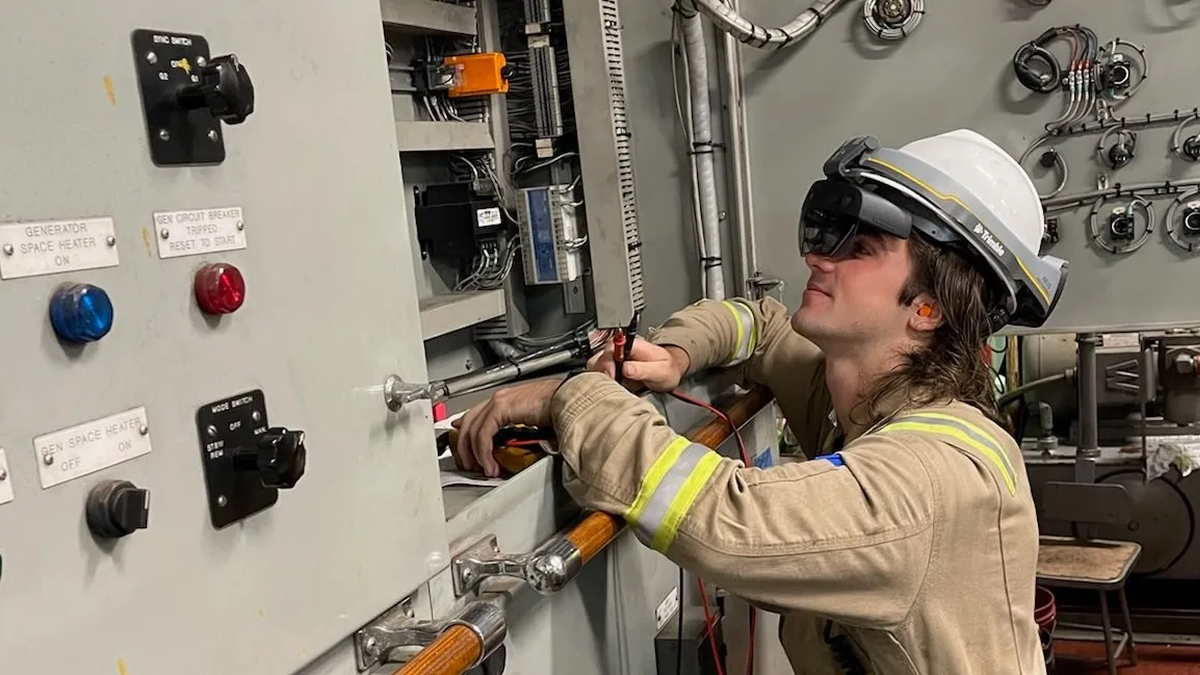 Riviera - News Content Hub - Crowley trialling AR technology on board ...