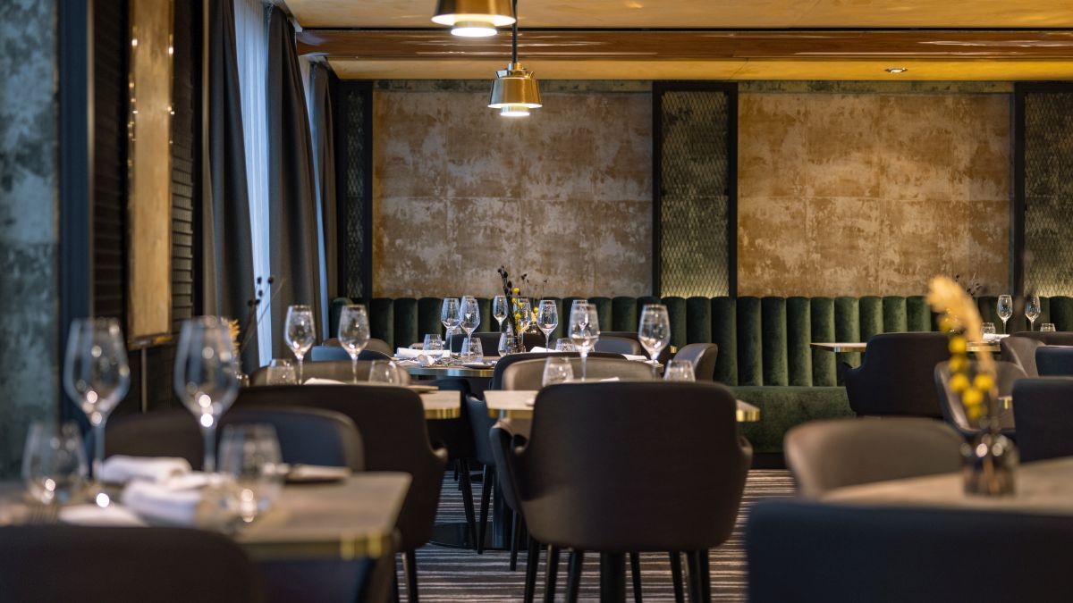 Riviera - News Content Hub - Trollfjord refurbishment: retro features ...