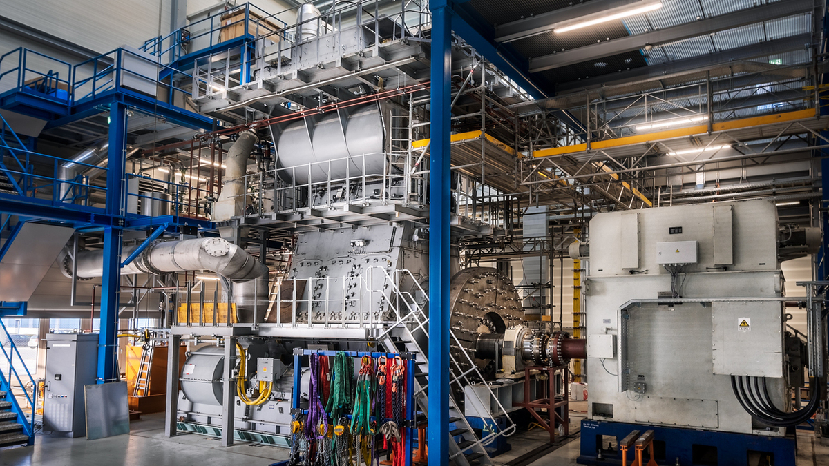 Riviera - News Content Hub - Lloyd's Register AiP a first for two ...