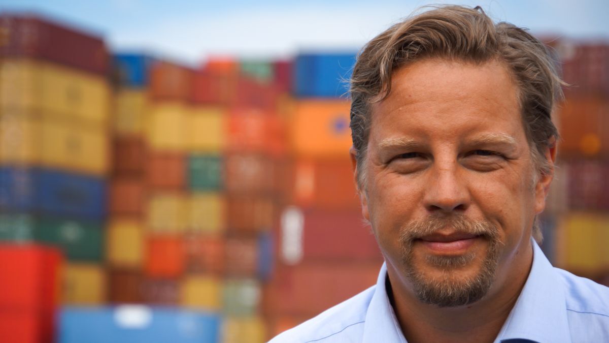 Riviera - News Content Hub - 85% propeller efficiency is a fishy tail