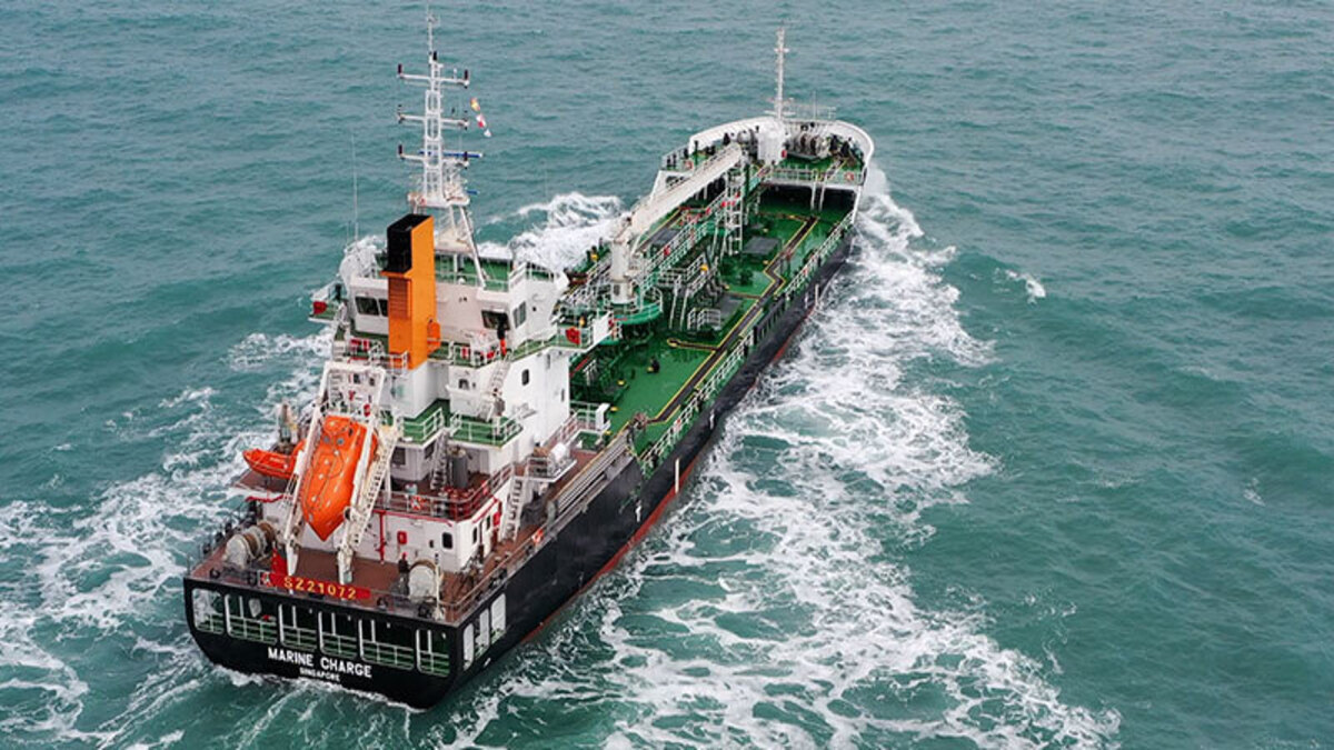 Riviera - News Content Hub - Vitol orders newbuild biofuel bunkering ...