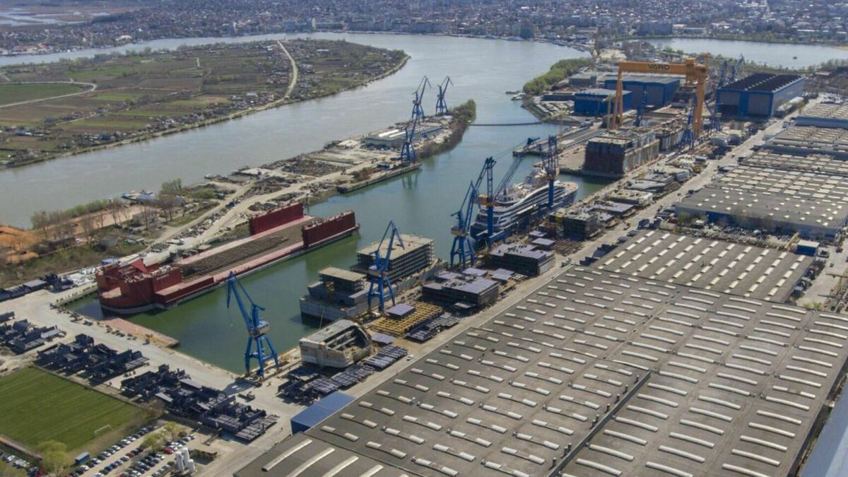 Riviera - News Content Hub - Vard confirms contract for cable-laying vessel