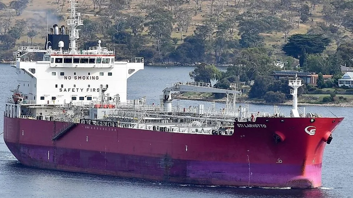 Riviera - News Content Hub - Scorpio Tankers sells MR product tanker ...