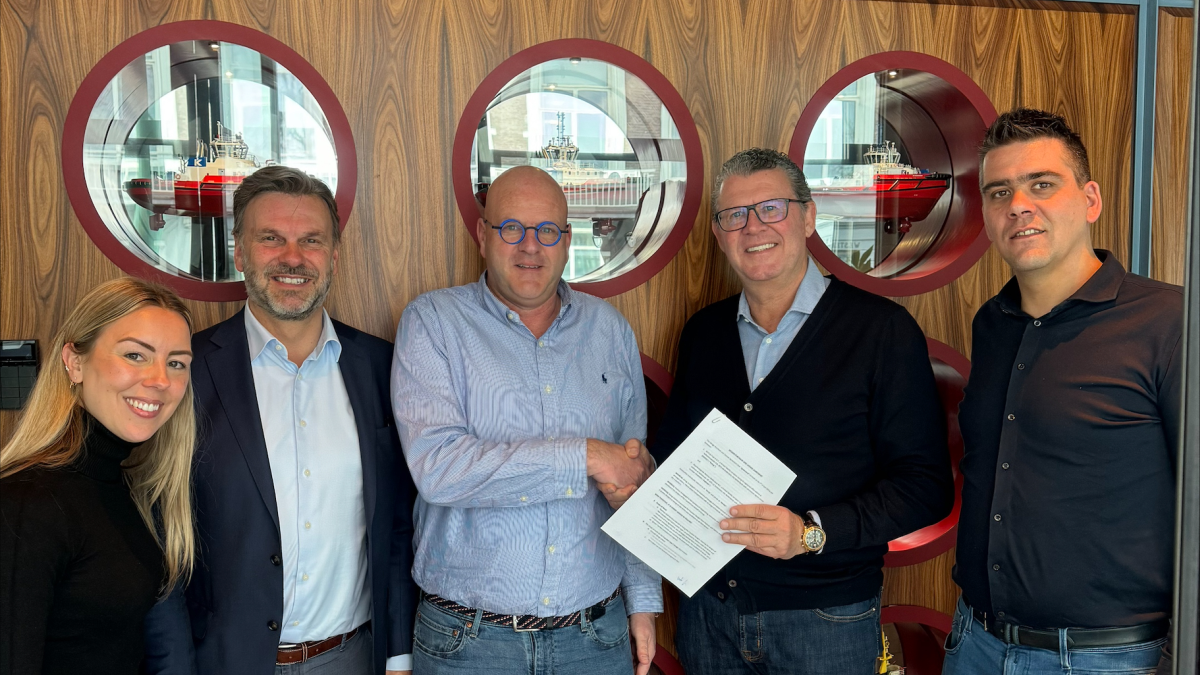 Riviera - News Content Hub - Agreement signed for E-Pusher construction