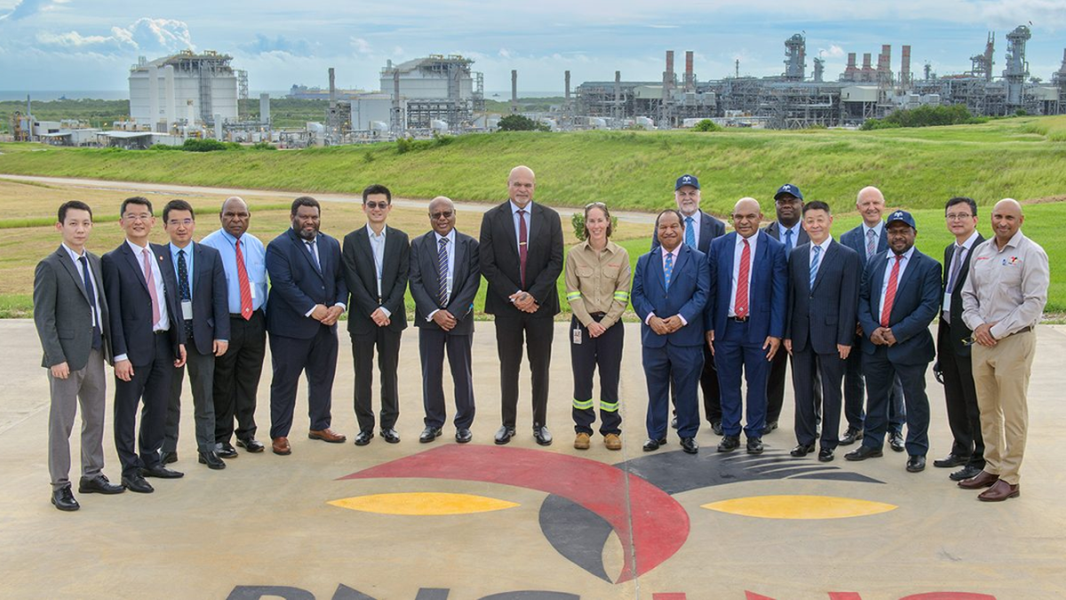 Riviera - News Content Hub - LNG terminals and ports in record-breaking ...