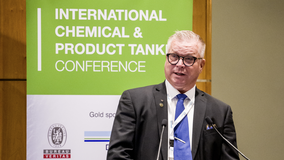 Riviera - News Content Hub - The role of API integration in shipping