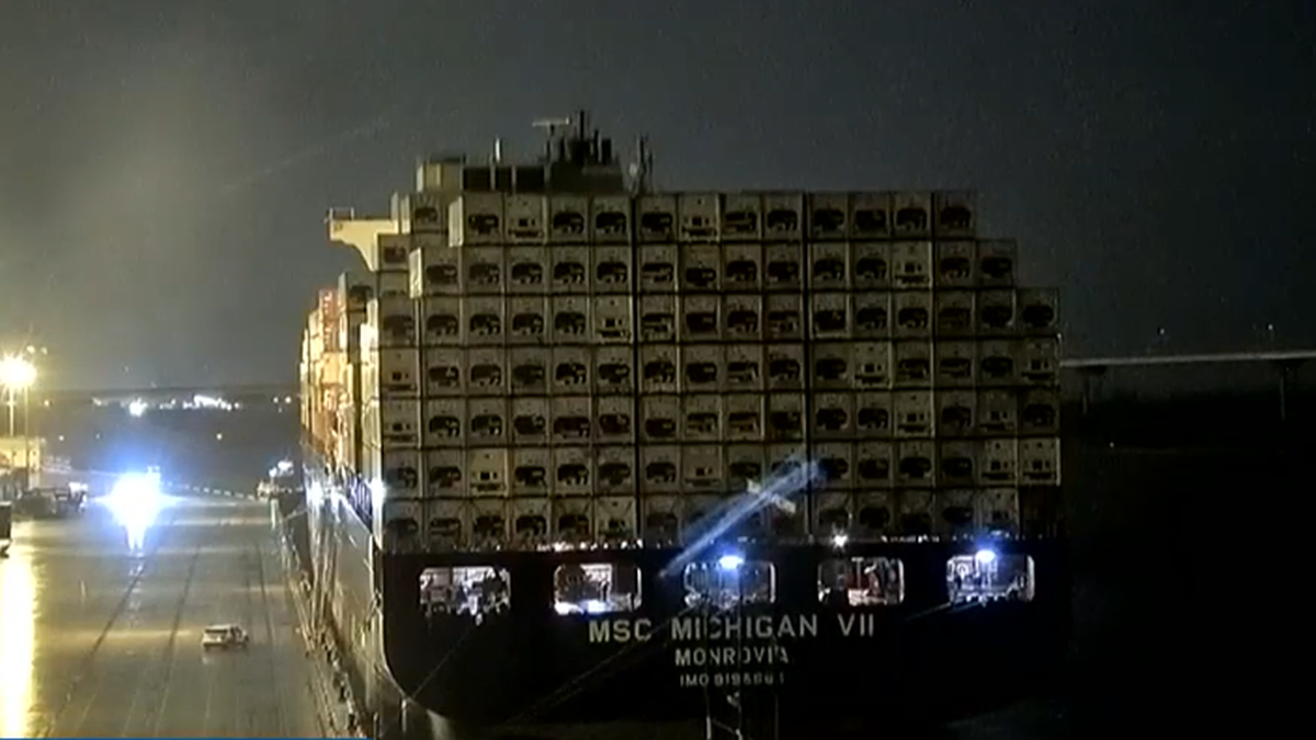 Riviera - News Content Hub - MSC vessel system failure causes bridge ...