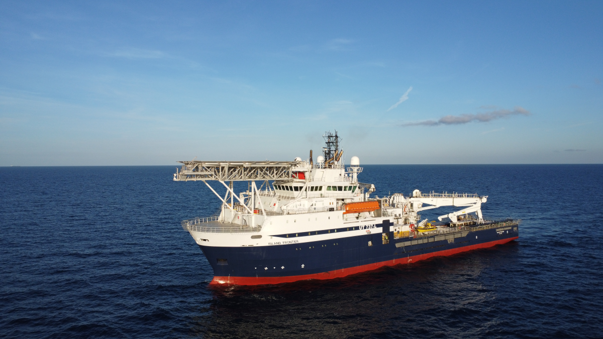 Riviera - News Content Hub - Island Offshore MPSV undergoing dramatic ...