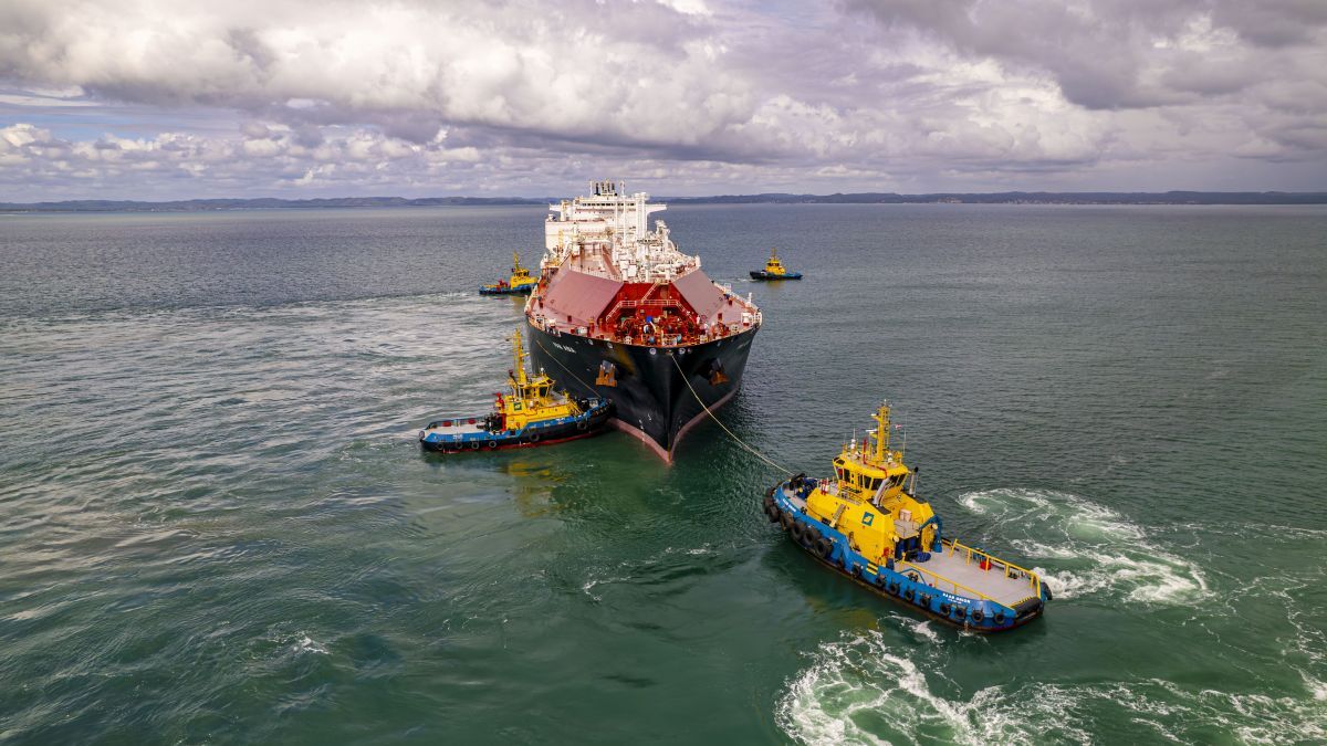 Riviera - News Content Hub - Operators face emissions-reduction challenges