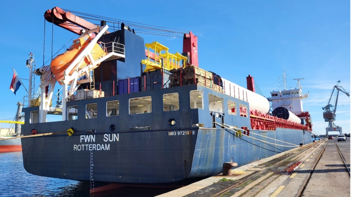 Riviera - News Content Hub - Dutch shipowner aims to capture 10% of ...
