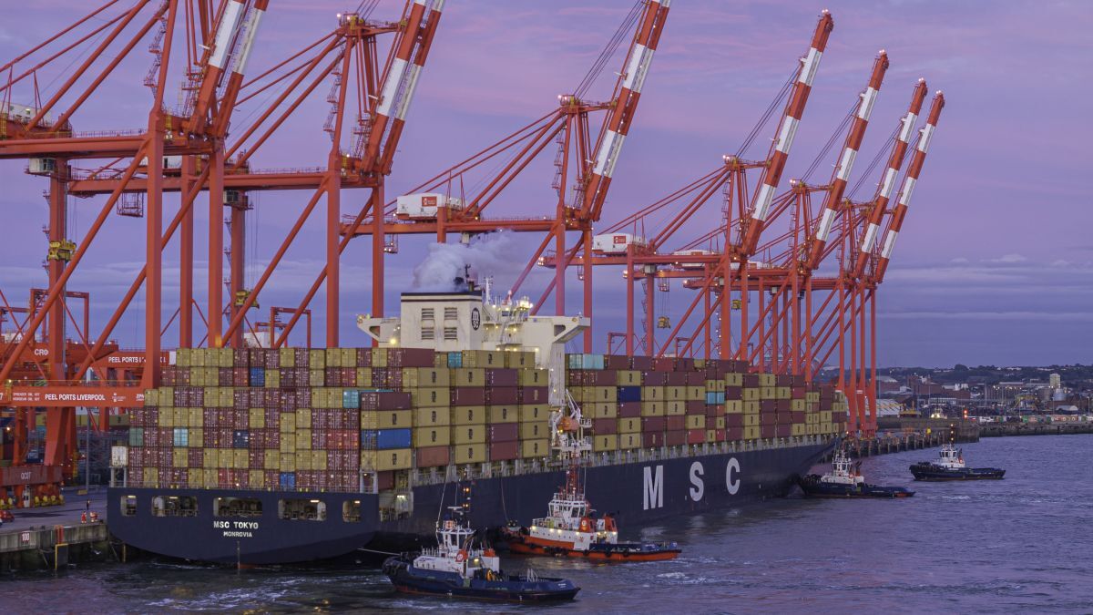 Riviera - News Content Hub - Liverpool box ship arrival marks new ...