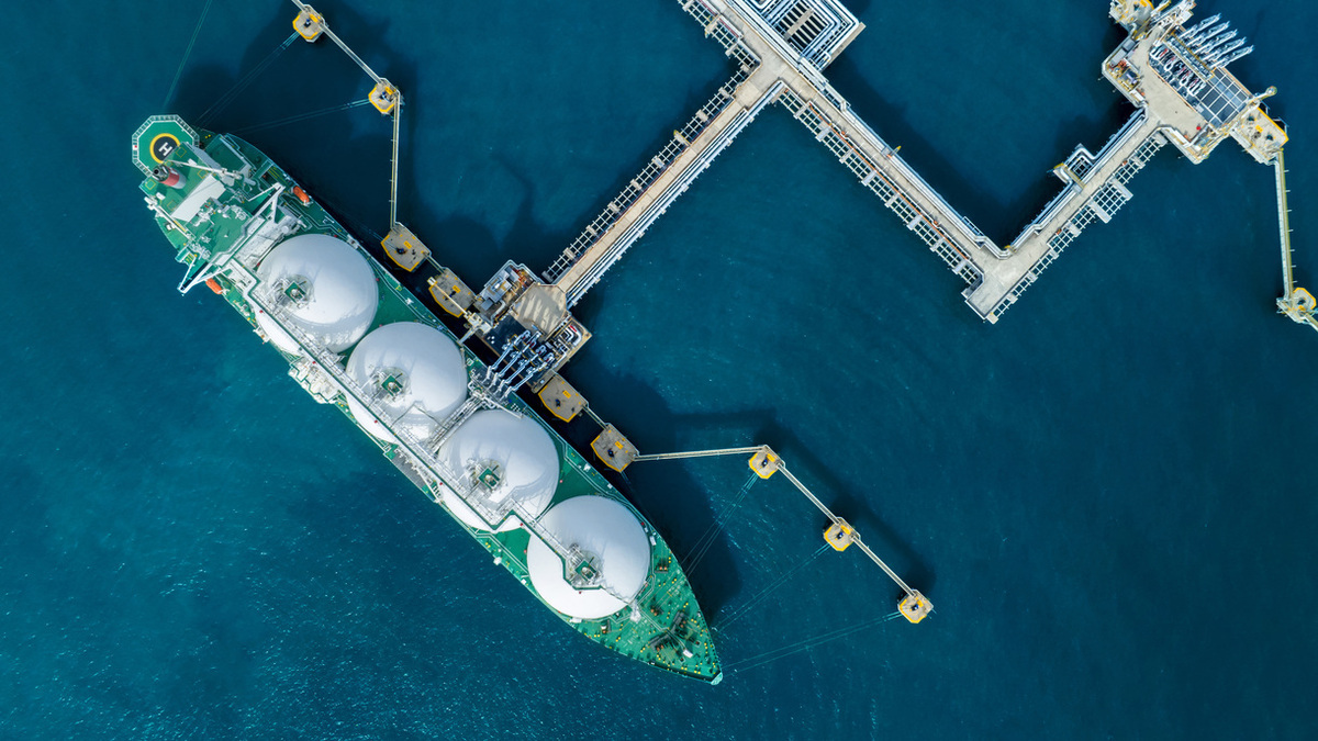 Riviera - News Content Hub - JV formed to develop small-scale LNG terminal in Mexico
